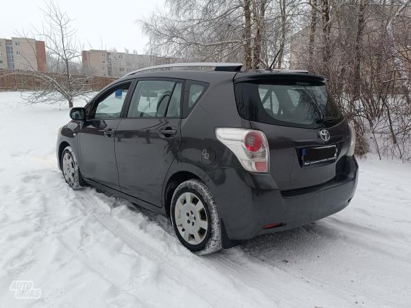 Toyota Verso 2010 Šauļi, ar dzinēja tilpumu 2.00 L un nobraukumu 320 tūkst. km par 3200 €, foto 3 vietnē AUTOMOTO.COM.LV
