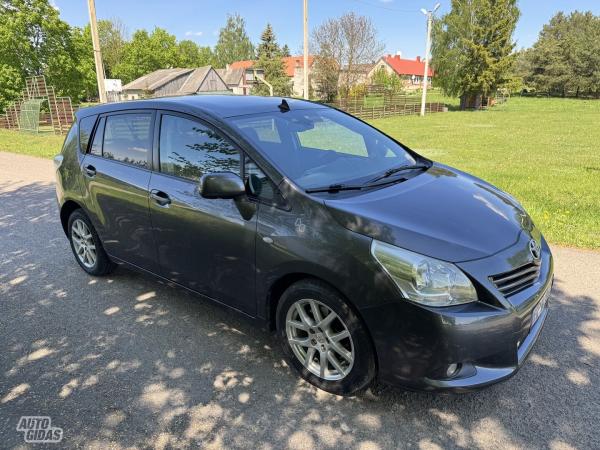 Toyota Verso 2010 Vilkaviškis, ar dzinēja tilpumu 2.20 L un nobraukumu 215 tūkst. km par 3800 €, foto 4 vietnē AUTOMOTO.COM.LV