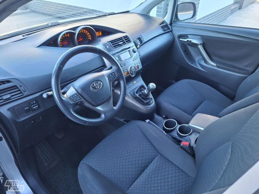 Toyota Verso 2010 Šilutė, ar dzinēja tilpumu 2.00 L un nobraukumu 280 tūkst. km par 3800 €, foto 17 vietnē AUTOMOTO.COM.LV