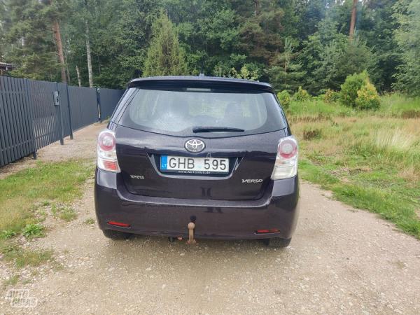 Toyota Verso 2010 in Siauliai, with an engine capacity of 2.00 L and mileage of 350 thousand km for 2900 €, photo 5 on AUTOMOTO.COM.LV