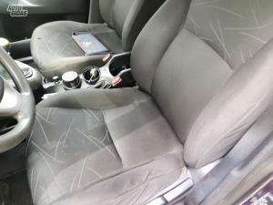 Toyota Verso 2010 in Siauliai, with an engine capacity of 2.00 L and mileage of 350 thousand km for 2850 €, photo 8 on AUTOMOTO.COM.LV