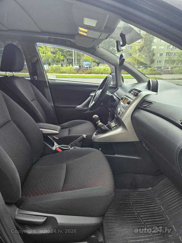 Toyota Verso 2010 in Tallinn, with an engine capacity of 1.60 L and mileage of 151 thousand km for 5500 €, photo 10 on AUTOMOTO.COM.LV