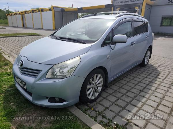 Toyota Verso 2011 Tallina, ar dzinēja tilpumu 2.20 L un nobraukumu 443 tūkst. km par 2600 €, foto 1 vietnē AUTOMOTO.COM.LV