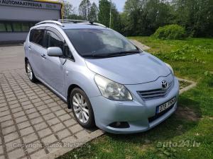 Toyota Verso 2011 Tallina, ar dzinēja tilpumu 2.20 L un nobraukumu 443 tūkst. km par 2600 €, foto 3 vietnē AUTOMOTO.COM.LV