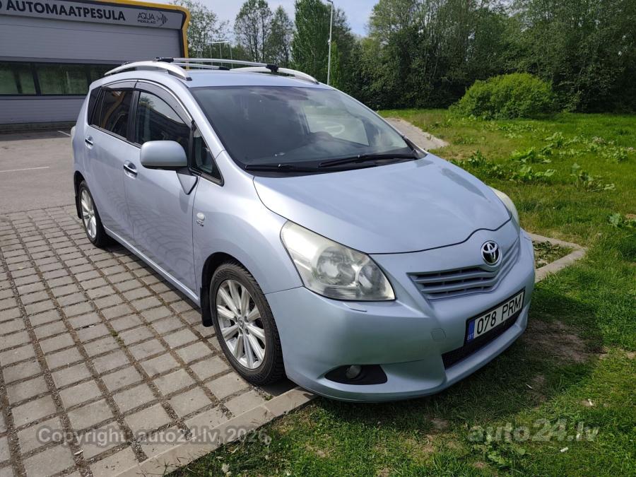 Toyota Verso 2011 Tallina, ar dzinēja tilpumu 2.20 L un nobraukumu 443 tūkst. km par 2600 €, foto 3 vietnē AUTOMOTO.COM.LV