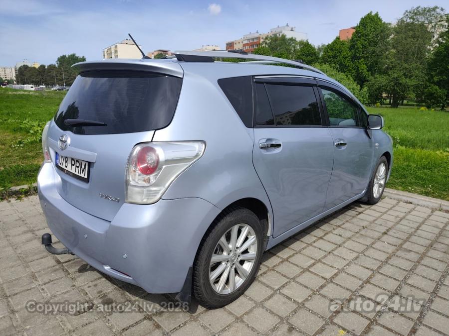 Toyota Verso 2011 Tallina, ar dzinēja tilpumu 2.20 L un nobraukumu 443 tūkst. km par 2600 €, foto 4 vietnē AUTOMOTO.COM.LV