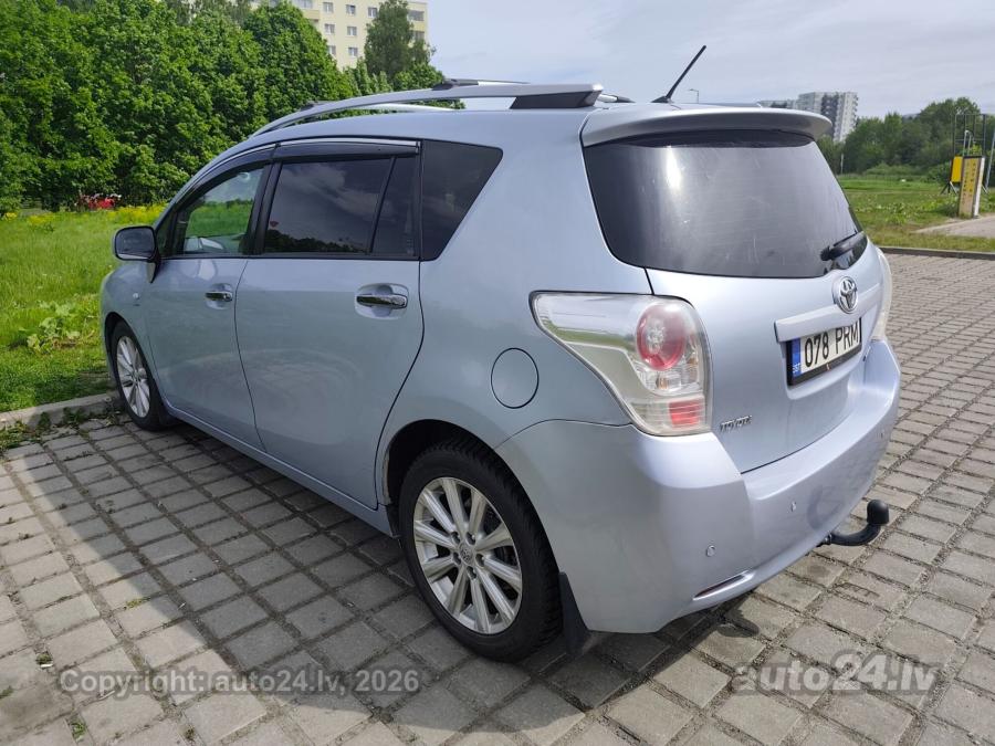 Toyota Verso 2011 Tallina, ar dzinēja tilpumu 2.20 L un nobraukumu 443 tūkst. km par 2600 €, foto 5 vietnē AUTOMOTO.COM.LV
