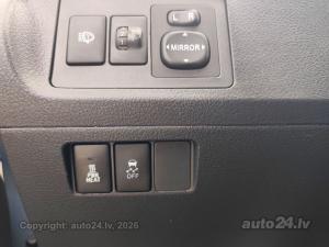 Toyota Verso 2011 Tallina, ar dzinēja tilpumu 2.20 L un nobraukumu 443 tūkst. km par 2600 €, foto 14 vietnē AUTOMOTO.COM.LV