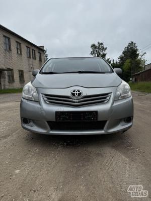 Toyota Verso 2011 in Birzai, with an engine capacity of 2.00 L and mileage of 250 thousand km for 2200 €, photo  on AUTOMOTO.COM.LV