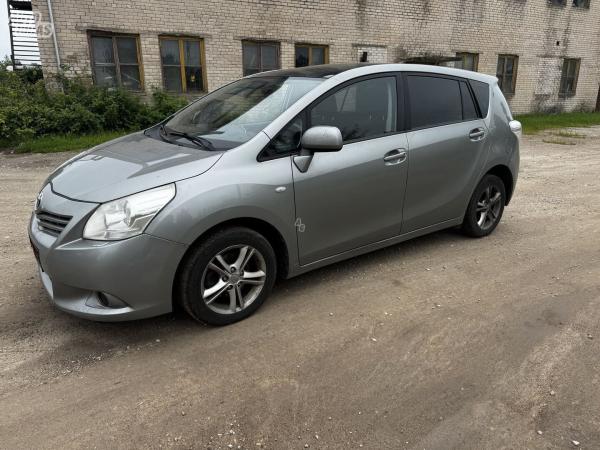 Toyota Verso 2011 Biržai, ar dzinēja tilpumu 2.00 L un nobraukumu 250 tūkst. km par 2200 €, foto 2 vietnē AUTOMOTO.COM.LV