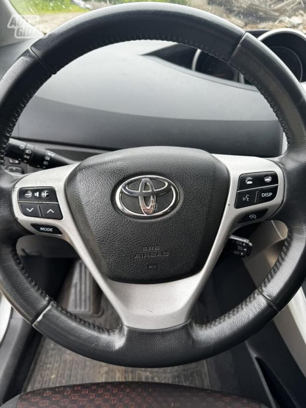 Toyota Verso 2011 Biržai, ar dzinēja tilpumu 2.00 L un nobraukumu 250 tūkst. km par 2200 €, foto 5 vietnē AUTOMOTO.COM.LV