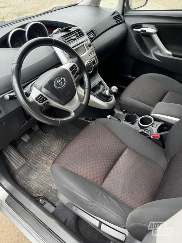 Toyota Verso 2011 Biržai, ar dzinēja tilpumu 2.00 L un nobraukumu 250 tūkst. km par 2200 €, foto 6 vietnē AUTOMOTO.COM.LV