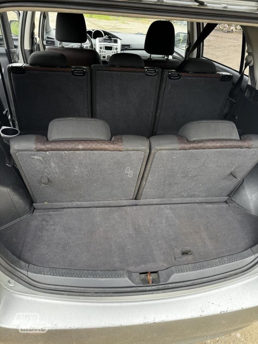 Toyota Verso 2011 Biržai, ar dzinēja tilpumu 2.00 L un nobraukumu 250 tūkst. km par 2200 €, foto 12 vietnē AUTOMOTO.COM.LV