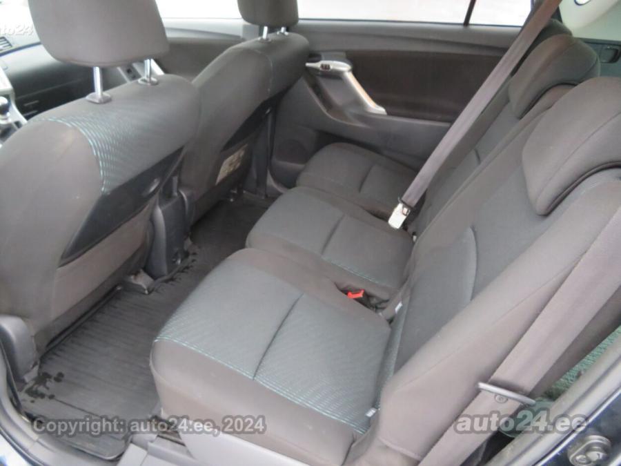 Toyota Verso 2012 in Tartu, with an engine capacity of 2.00 L and mileage of 225 thousand km for 4900 €, photo 10 on AUTOMOTO.COM.LV