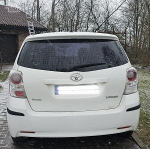 Toyota Verso 2012 in Kaunas, with an engine capacity of 2.00 L and mileage of 290 thousand km for 4000 €, photo  on AUTOMOTO.COM.LV