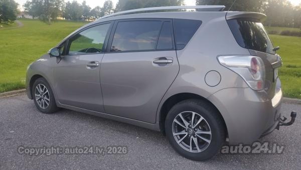 Toyota Verso 2014 Tallina, ar dzinēja tilpumu 1.60 L un nobraukumu 339 tūkst. km par 3990 €, foto 6 vietnē AUTOMOTO.COM.LV