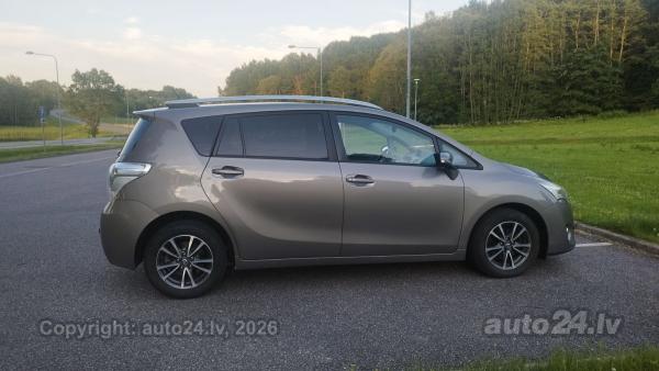 Toyota Verso 2014 Tallina, ar dzinēja tilpumu 1.60 L un nobraukumu 339 tūkst. km par 3990 €, foto 9 vietnē AUTOMOTO.COM.LV