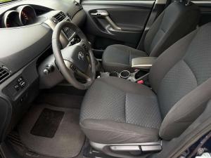 Violets Toyota Verso 2010 Viļņa, ar dzinēja tilpumu 2.23 L un nobraukumu 176 tūkst. km par 5999 €, foto 9 vietnē AUTOMOTO.COM.LV