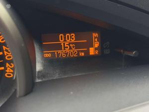 Violets Toyota Verso 2010 Viļņa, ar dzinēja tilpumu 2.23 L un nobraukumu 176 tūkst. km par 5999 €, foto 20 vietnē AUTOMOTO.COM.LV