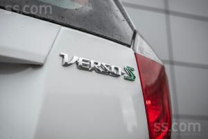 White Toyota Verso 2013 in Riga, with an engine capacity of 1.30 L and mileage of 193 thousand km for 5500 €, photo 9 on AUTOMOTO.COM.LV