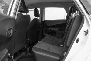 White Toyota Verso 2013 in Riga, with an engine capacity of 1.30 L and mileage of 193 thousand km for 5500 €, photo 13 on AUTOMOTO.COM.LV