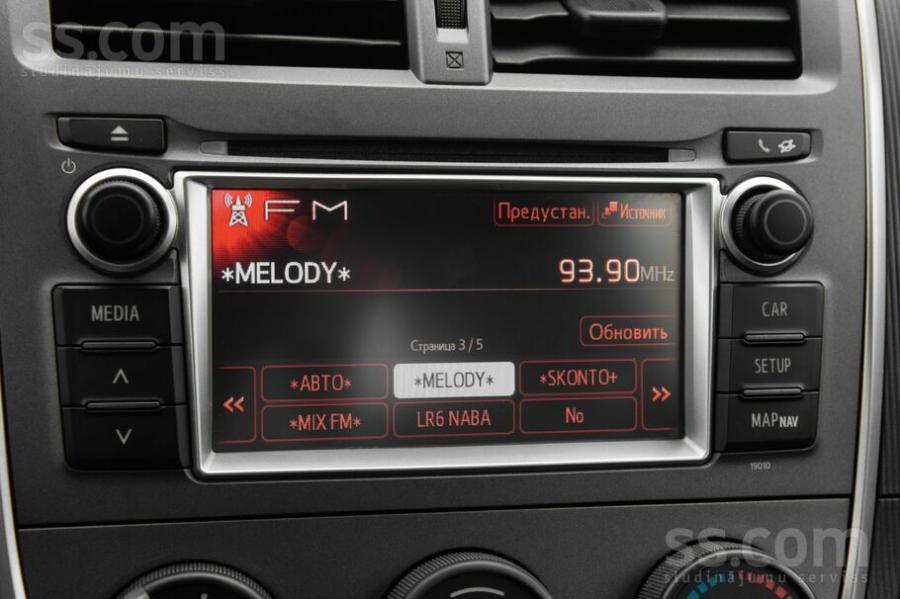 White Toyota Verso 2013 in Riga, with an engine capacity of 1.30 L and mileage of 193 thousand km for 5500 €, photo 29 on AUTOMOTO.COM.LV