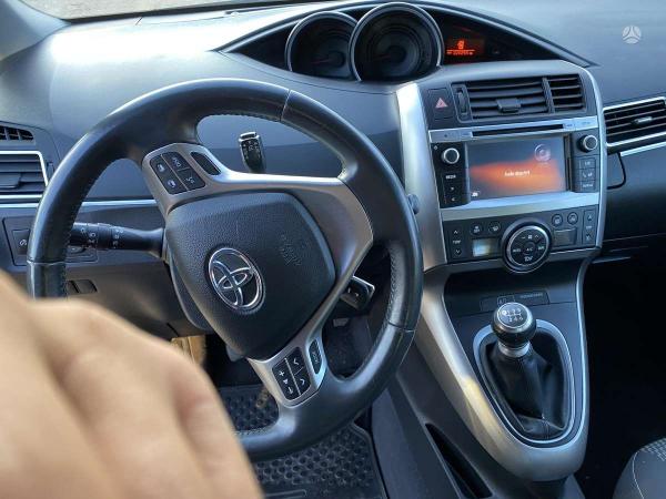 Белый Тойота Версо 2014 в Тельшяй, объемом двигателя 1.60 л и пробегом 220 тыс. км за 4690 €, фото 8 на AUTOMOTO.COM.LV
