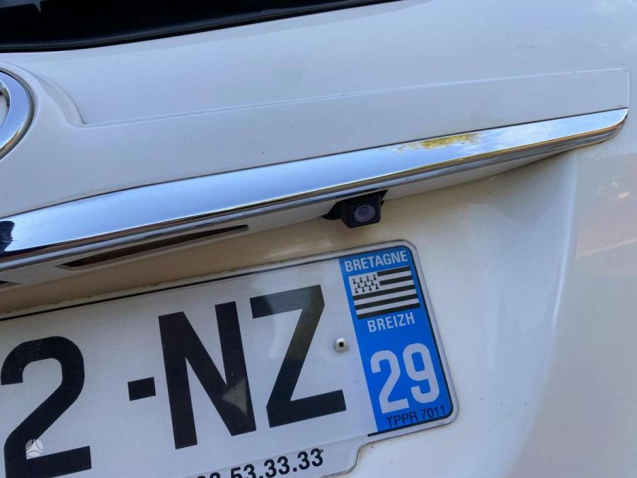 Balts Toyota Verso 2014 Telšiai, ar dzinēja tilpumu 1.60 L un nobraukumu 220 tūkst. km par 4690 €, foto 12 vietnē AUTOMOTO.COM.LV