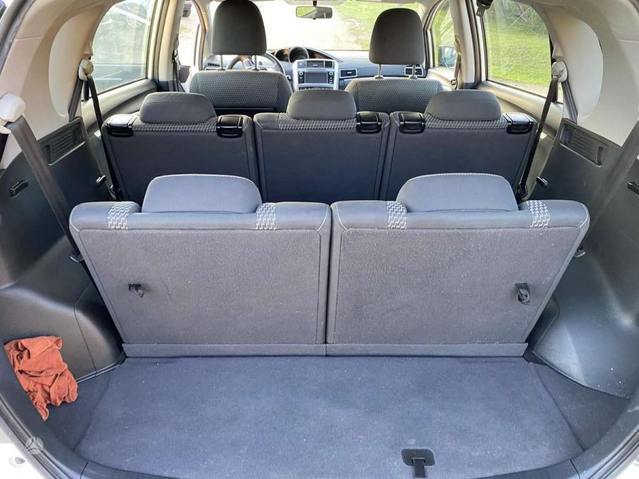 Balts Toyota Verso 2014 Telšiai, ar dzinēja tilpumu 1.60 L un nobraukumu 220 tūkst. km par 4690 €, foto 13 vietnē AUTOMOTO.COM.LV