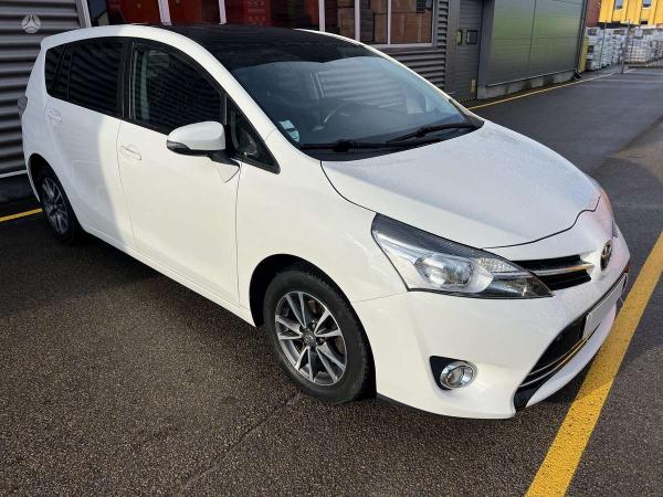 Balts Toyota Verso 2014 Tauragė, ar dzinēja tilpumu 2.00 L un nobraukumu 284 tūkst. km par 5450 €, foto 1 vietnē AUTOMOTO.COM.LV