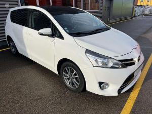 Balts Toyota Verso 2014 Tauragė, ar dzinēja tilpumu 2.00 L un nobraukumu 284 tūkst. km par 5450 €, foto  vietnē AUTOMOTO.COM.LV