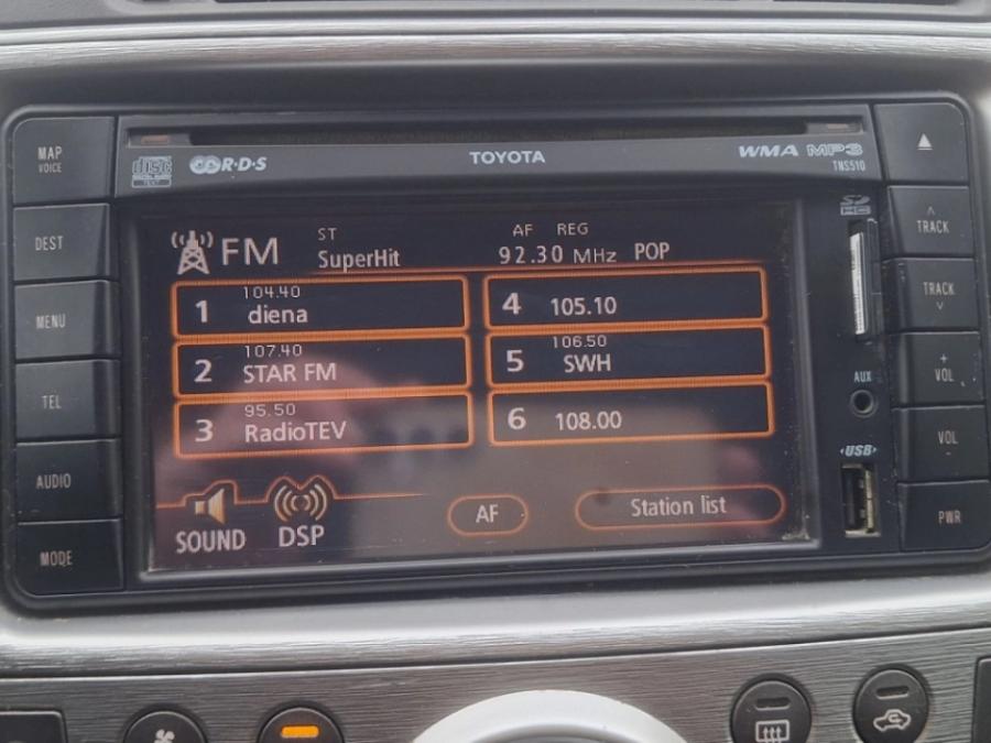 Balts Toyota Verso 2011 Rīga, ar dzinēja tilpumu 2.00 L un nobraukumu 400 tūkst. km par 2333 €, foto 3 vietnē AUTOMOTO.COM.LV