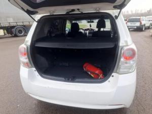 Balts Toyota Verso 2011 Rīga, ar dzinēja tilpumu 2.00 L un nobraukumu 400 tūkst. km par 2333 €, foto 13 vietnē AUTOMOTO.COM.LV