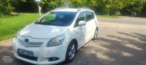 Balts Toyota Verso 2011 Viļņa, ar dzinēja tilpumu 2.00 L un nobraukumu 234 tūkst. km par 4390 €, foto 4 vietnē AUTOMOTO.COM.LV