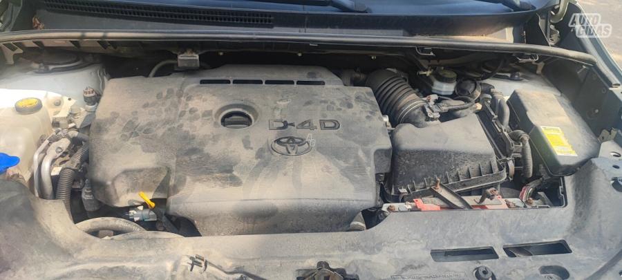 Balts Toyota Verso 2011 Viļņa, ar dzinēja tilpumu 2.00 L un nobraukumu 234 tūkst. km par 4390 €, foto 13 vietnē AUTOMOTO.COM.LV