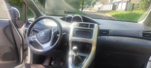 Balts Toyota Verso 2011 Viļņa, ar dzinēja tilpumu 2.00 L un nobraukumu 234 tūkst. km par 4390 €, foto 14 vietnē AUTOMOTO.COM.LV