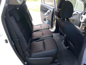 Balts Toyota Verso 2011 Viļņa, ar dzinēja tilpumu 2.00 L un nobraukumu 234 tūkst. km par 3990 €, foto 20 vietnē AUTOMOTO.COM.LV
