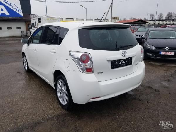 Balts Toyota Verso 2012 Kauņa, ar dzinēja tilpumu 2.00 L un nobraukumu 220 tūkst. km par 3999 €, foto 8 vietnē AUTOMOTO.COM.LV