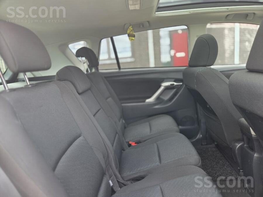 Balts Toyota Verso 2012 Rīga, ar dzinēja tilpumu 2.00 L un nobraukumu 240 tūkst. km par 4650 €, foto 15 vietnē AUTOMOTO.COM.LV