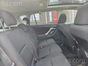 Balts Toyota Verso 2012 Rīga, ar dzinēja tilpumu 2.00 L un nobraukumu 240 tūkst. km par 4650 €, foto 16 vietnē AUTOMOTO.COM.LV