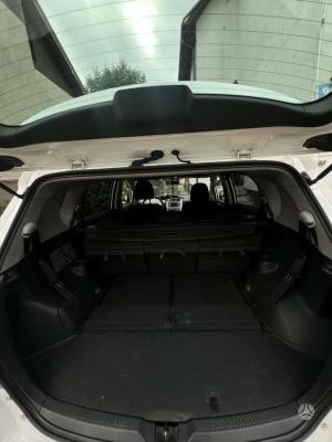 Balts Toyota Verso 2012 Viļņa, ar dzinēja tilpumu 2.00 L un nobraukumu 300 tūkst. km par 4900 €, foto 11 vietnē AUTOMOTO.COM.LV