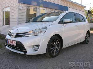 Balts Toyota Verso 2013 Rīga, ar dzinēja tilpumu 2.00 L un nobraukumu 172 tūkst. km par 6990 €, foto 1 vietnē AUTOMOTO.COM.LV