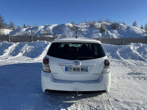 Balts Toyota Verso 2013 Ukmergė, ar dzinēja tilpumu 2.00 L un nobraukumu 243 tūkst. km par 5350 €, foto 5 vietnē AUTOMOTO.COM.LV