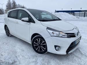 Balts Toyota Verso 2013 Tauragė, ar dzinēja tilpumu 2.00 L un nobraukumu 375 tūkst. km par 2950 €, foto 2 vietnē AUTOMOTO.COM.LV
