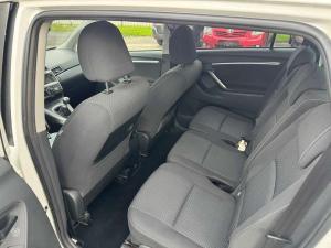 White Toyota Verso 2013 in Jurbarkas, with an engine capacity of 2.00 L and mileage of 143 thousand km for 7250 €, photo 9 on AUTOMOTO.COM.LV