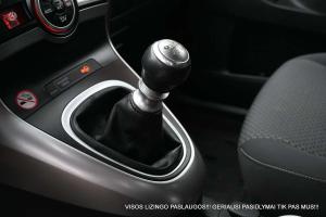 White Toyota Verso 2013 in Kretinga, with an engine capacity of 2.00 L and mileage of 221 thousand km for 5999 €, photo 23 on AUTOMOTO.COM.LV