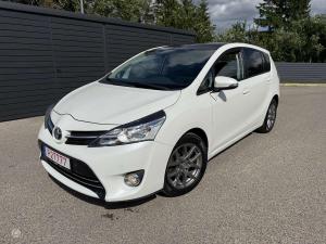 White Toyota Verso 2013 in Ukmerge, with an engine capacity of 2.00 L and mileage of 260 thousand km for 6350 €, photo  on AUTOMOTO.COM.LV