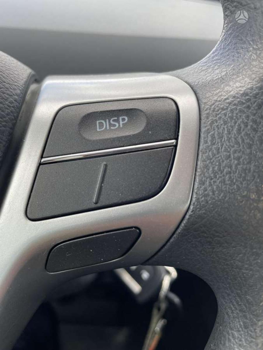 Balts Toyota Verso 2013 Viļņa, ar dzinēja tilpumu 1.60 L un nobraukumu 242 tūkst. km par 6550 €, foto 9 vietnē AUTOMOTO.COM.LV