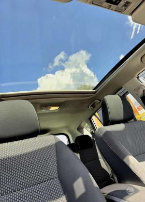 White Toyota Verso 2013 in Taurage, with an engine capacity of 2.00 L and mileage of 141 thousand km for 6100 €, photo 21 on AUTOMOTO.COM.LV