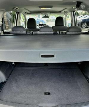White Toyota Verso 2013 in Taurage, with an engine capacity of 2.00 L and mileage of 141 thousand km for 6100 €, photo 27 on AUTOMOTO.COM.LV